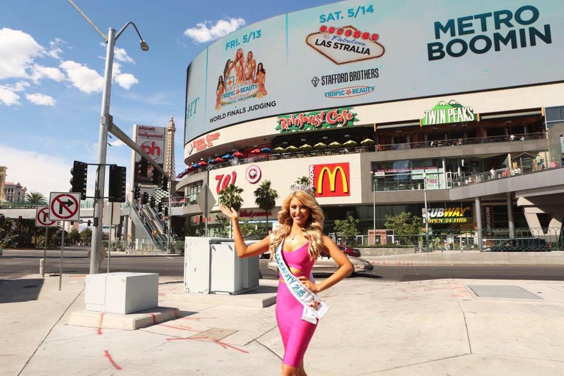 Picture of Elise Natalie Duncan.