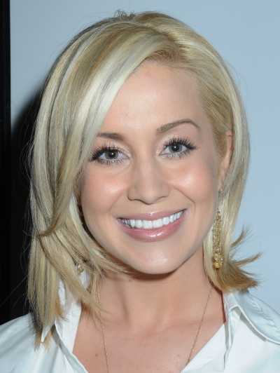 Picture of Kellie Pickler