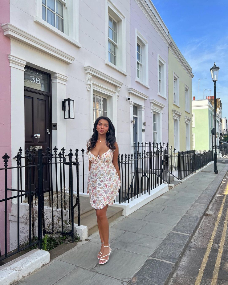 Picture of Daphne Blunt