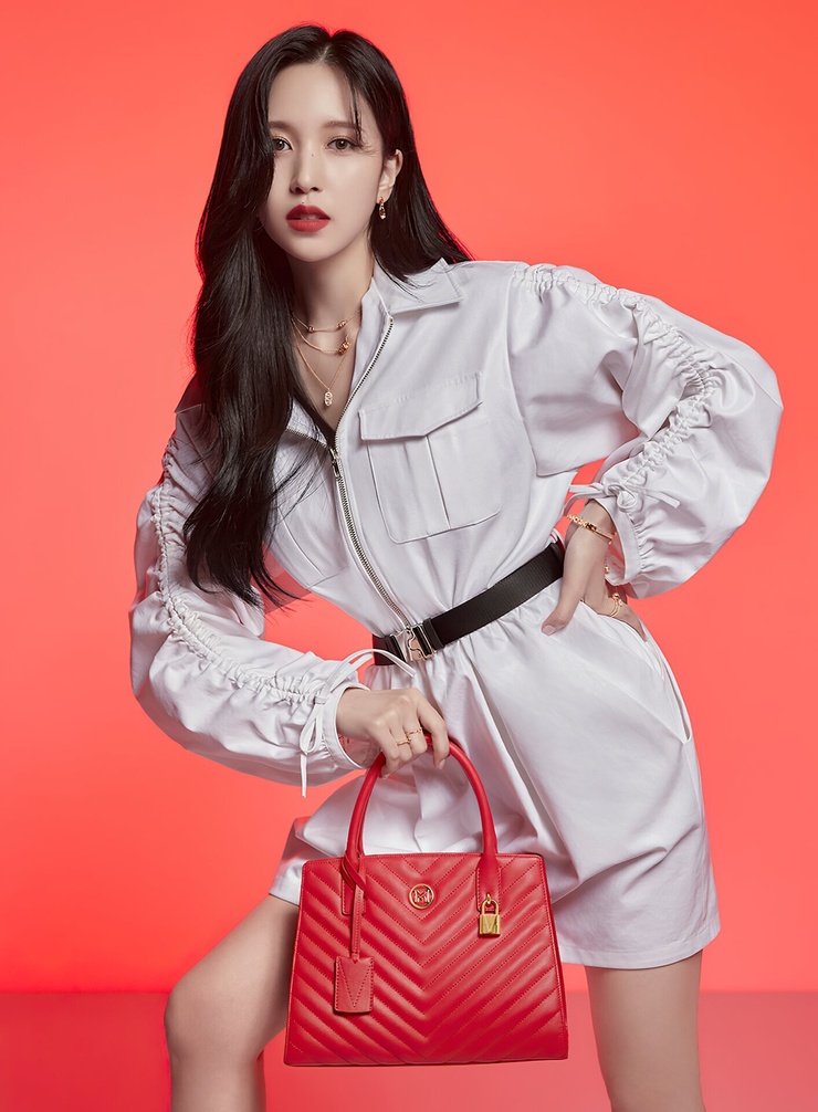 Picture of Myoui Mina