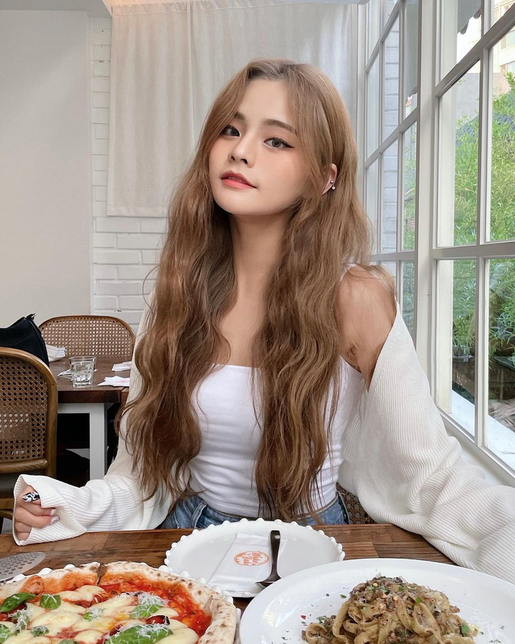 Picture of Kelly Kim