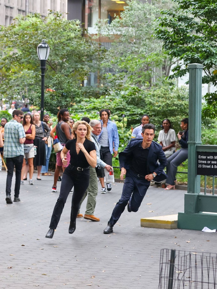 Picture of Shantel VanSanten