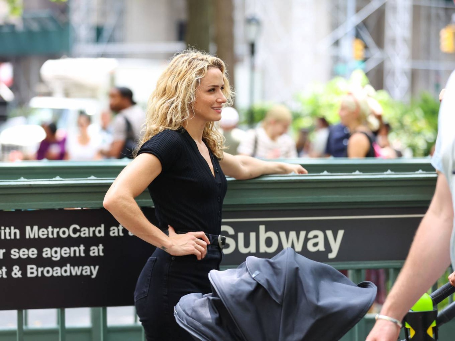 Picture of Shantel VanSanten