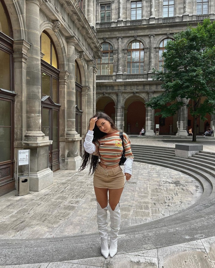 Picture of Doina Barbaneagra