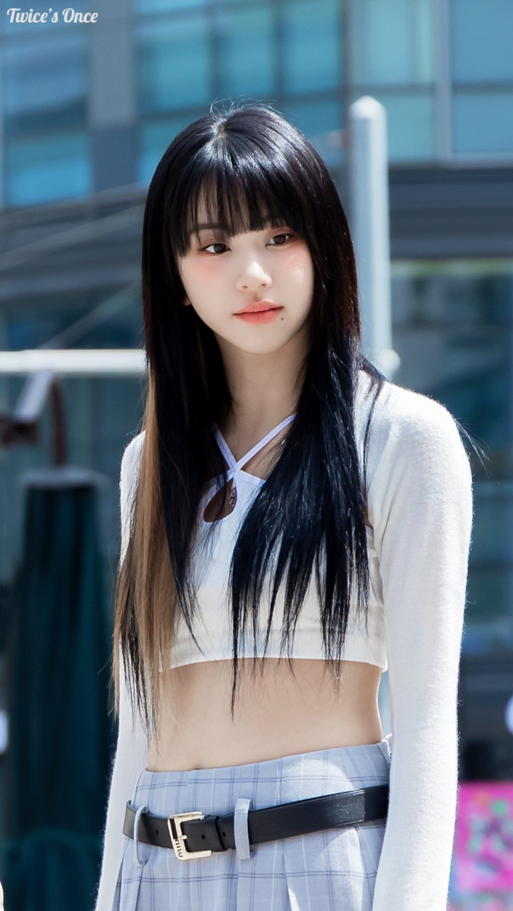 Picture of Son Chae Young