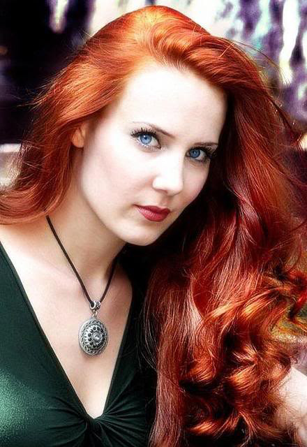 Picture of Simone Simons