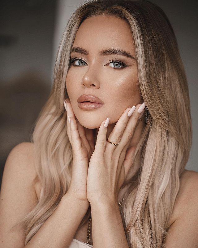 Listal - List the stuff you love! Movies, TV, music, games and books