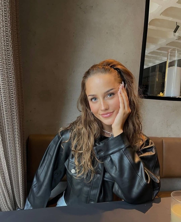 Lisa-Marielle picture