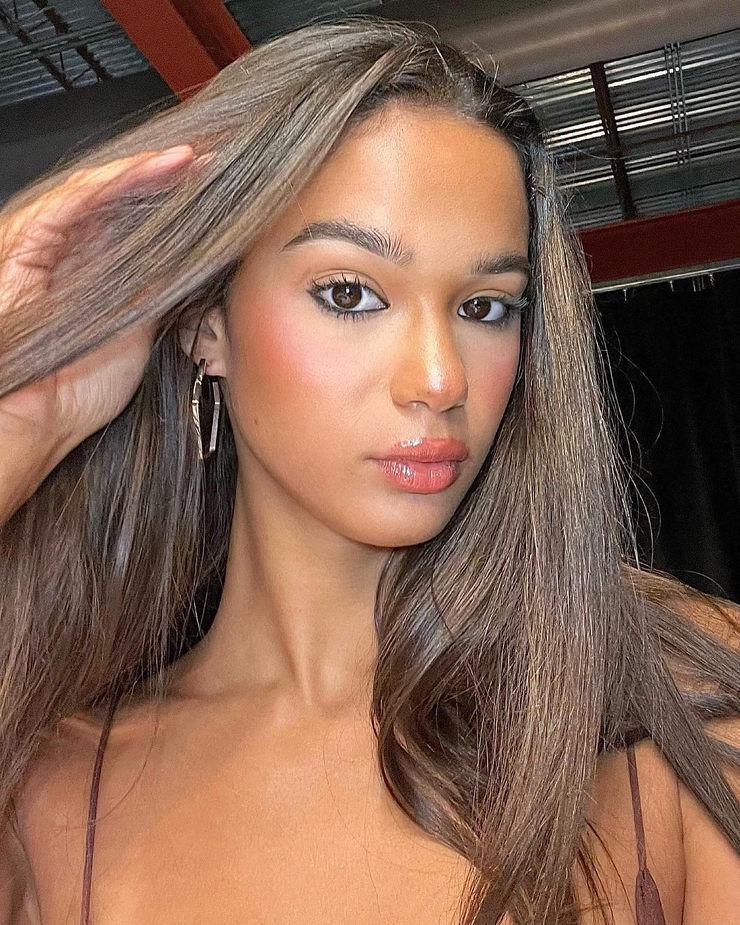 Picture of Lexus Bell