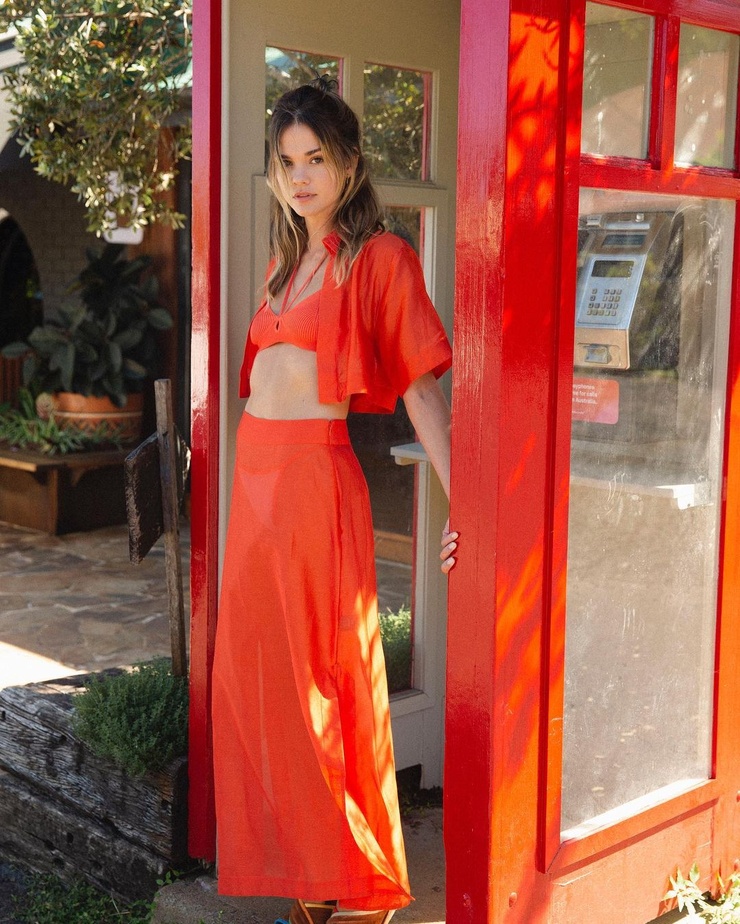 Maia Mitchell picture