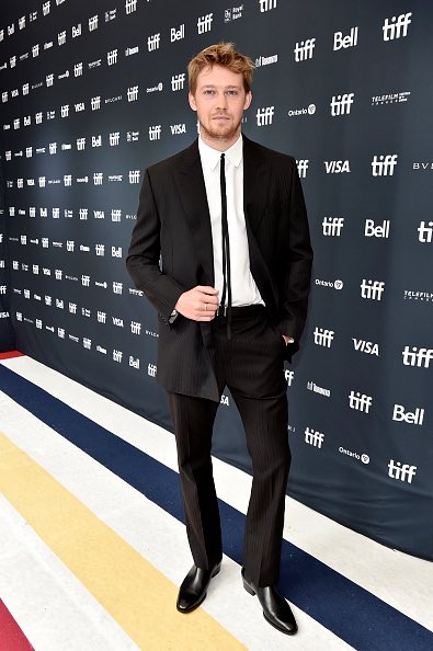 Picture of Joe Alwyn