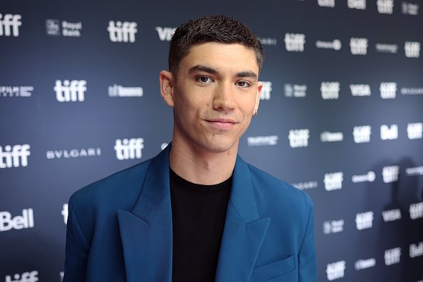 Picture of Archie Renaux