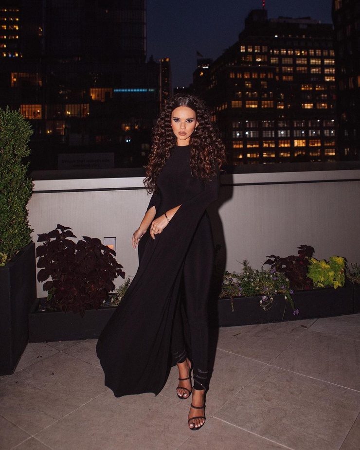 Picture of Madison Pettis