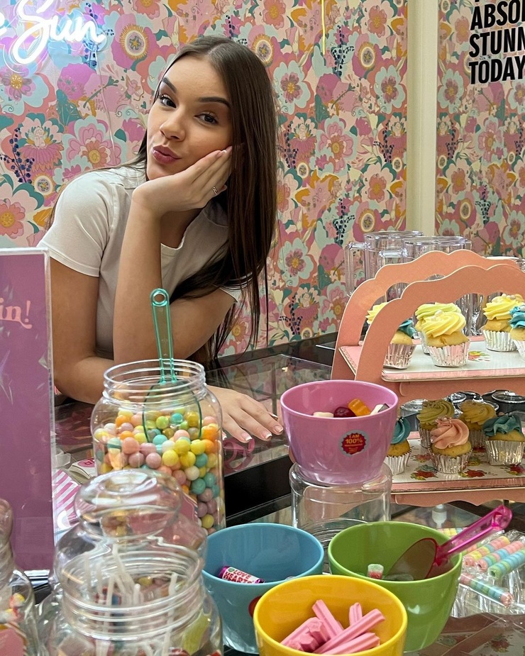 Rhiannon Walters picture