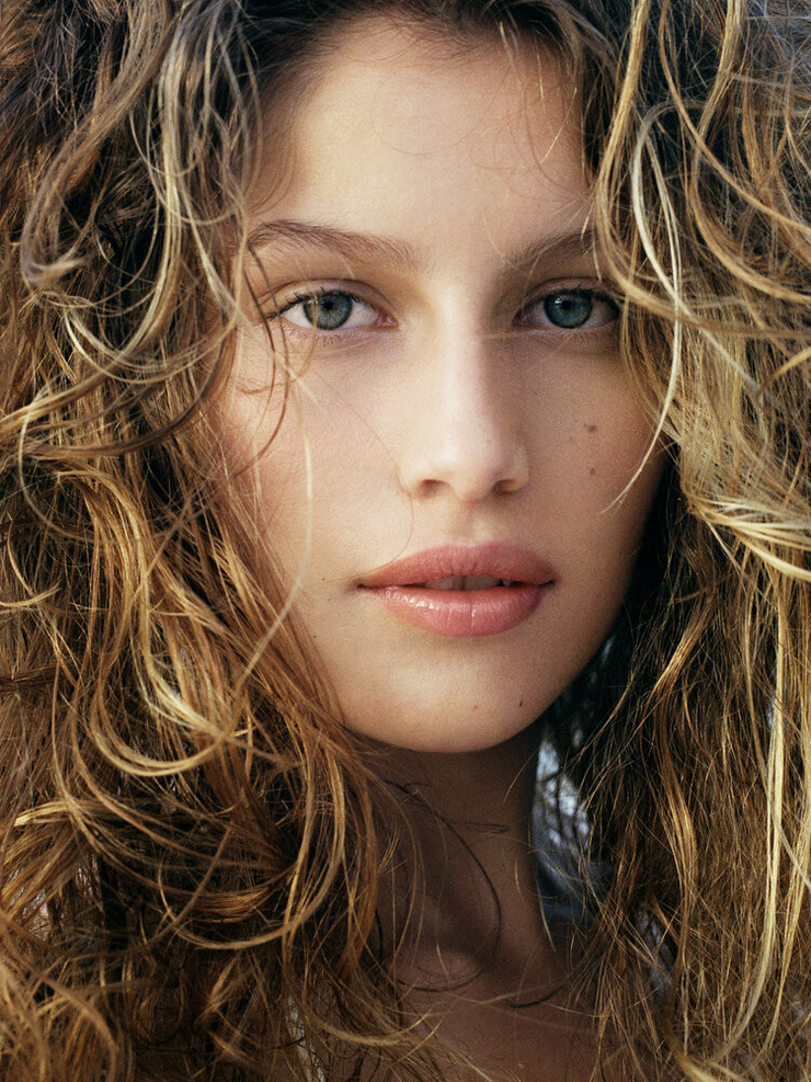Laetitia Casta picture