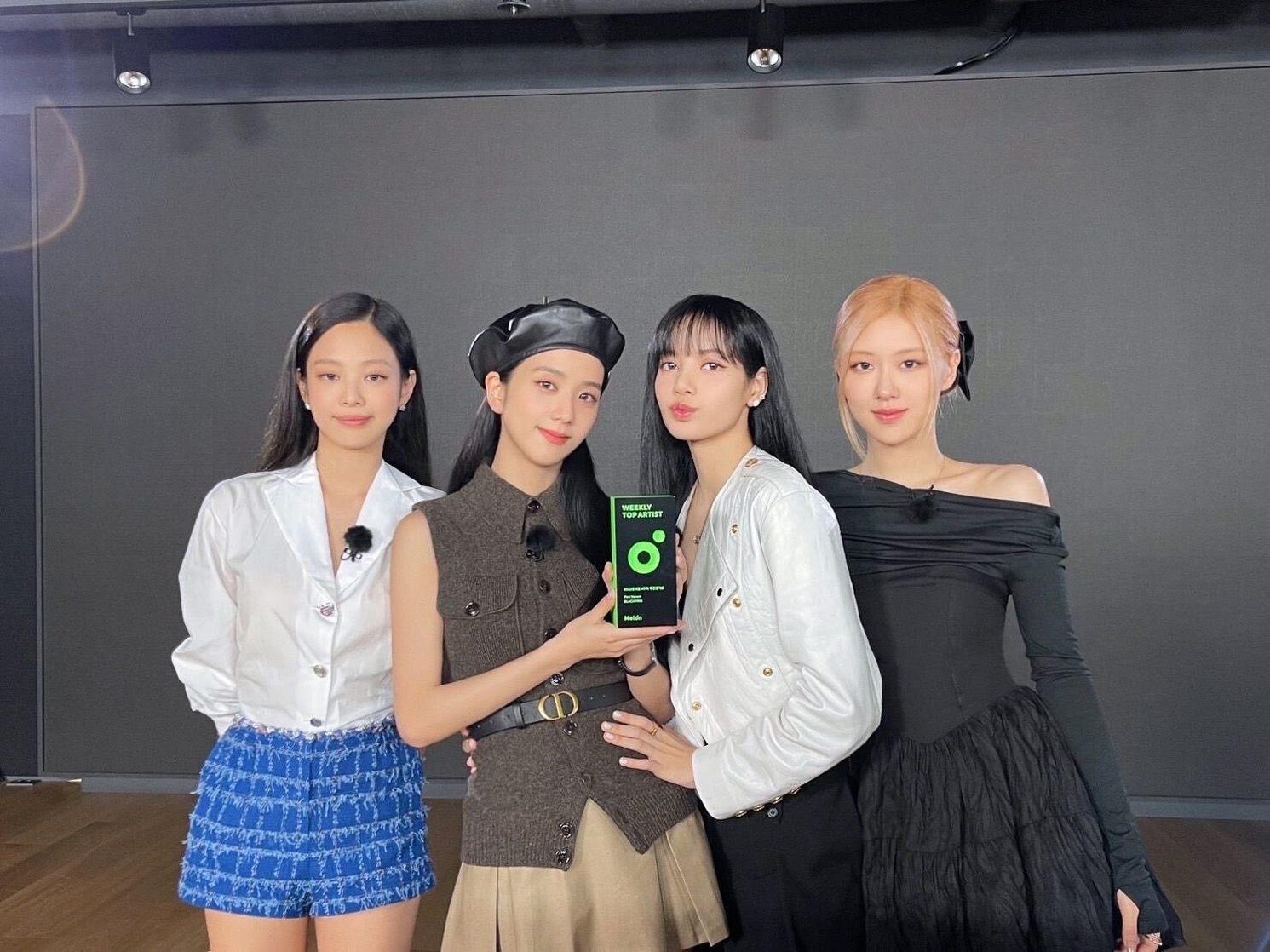 Picture of Black Pink