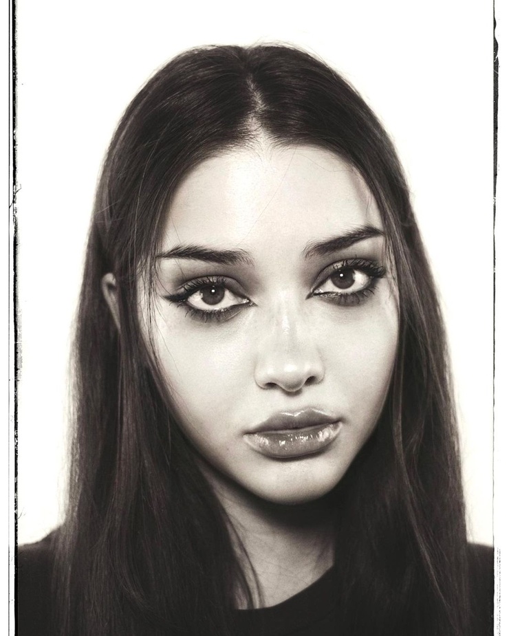 Picture of Isabel Rose