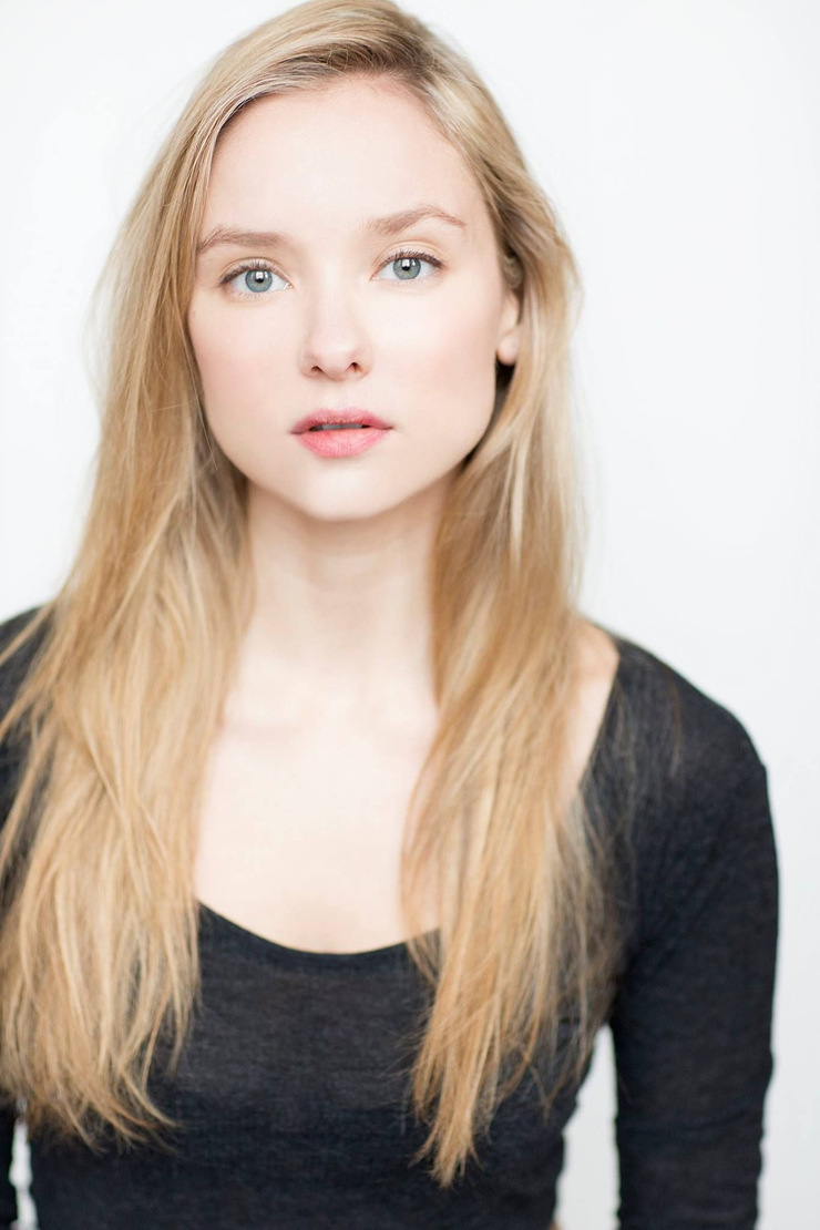 Image of Alexandra Dowling