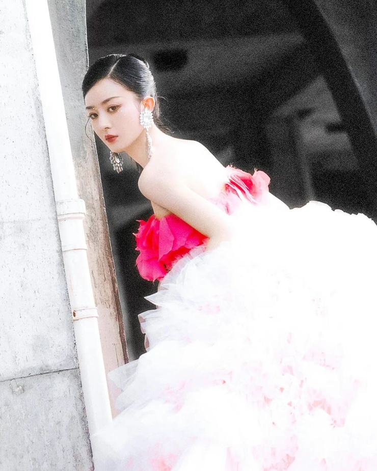 Picture of Liying Zhao