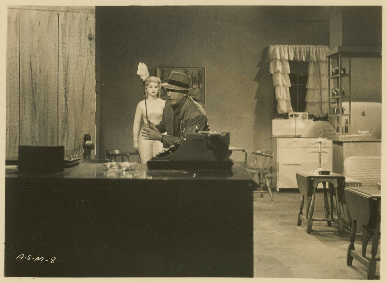 Picture of The Astounding She-Monster (1957)