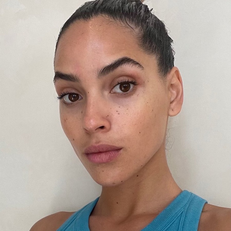 Picture of Adria Arjona