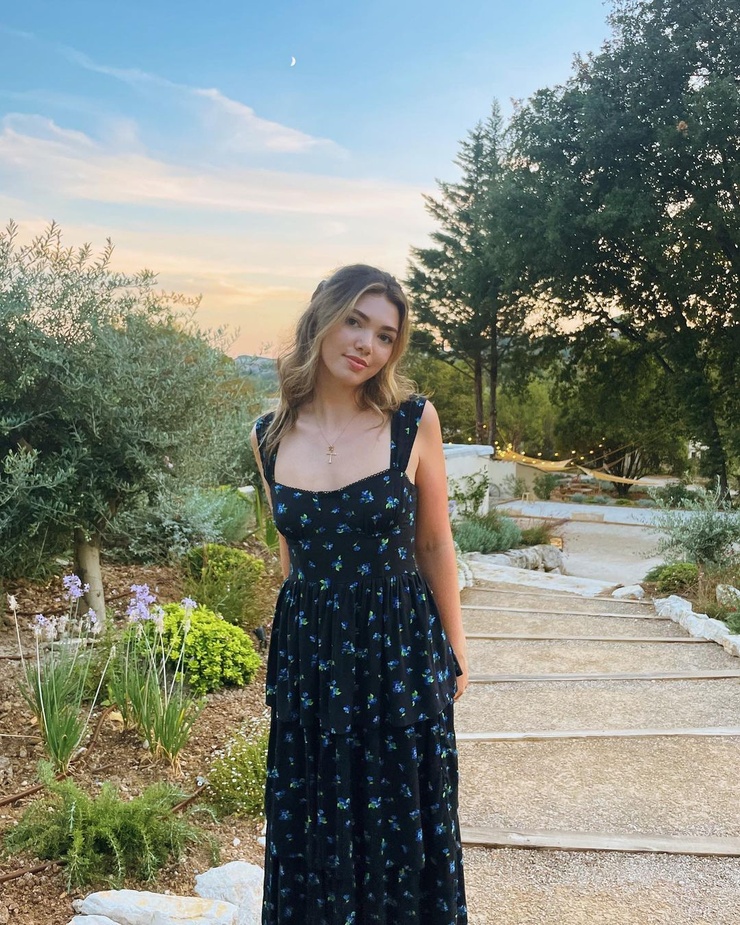 Picture of Alisha Newton