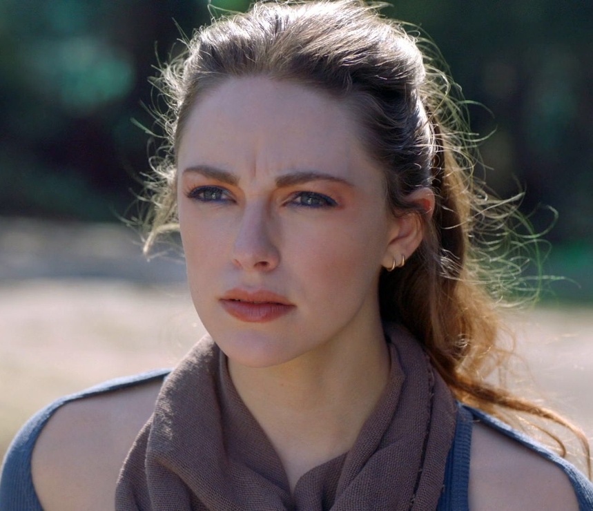 Picture of Danielle Rose Russell