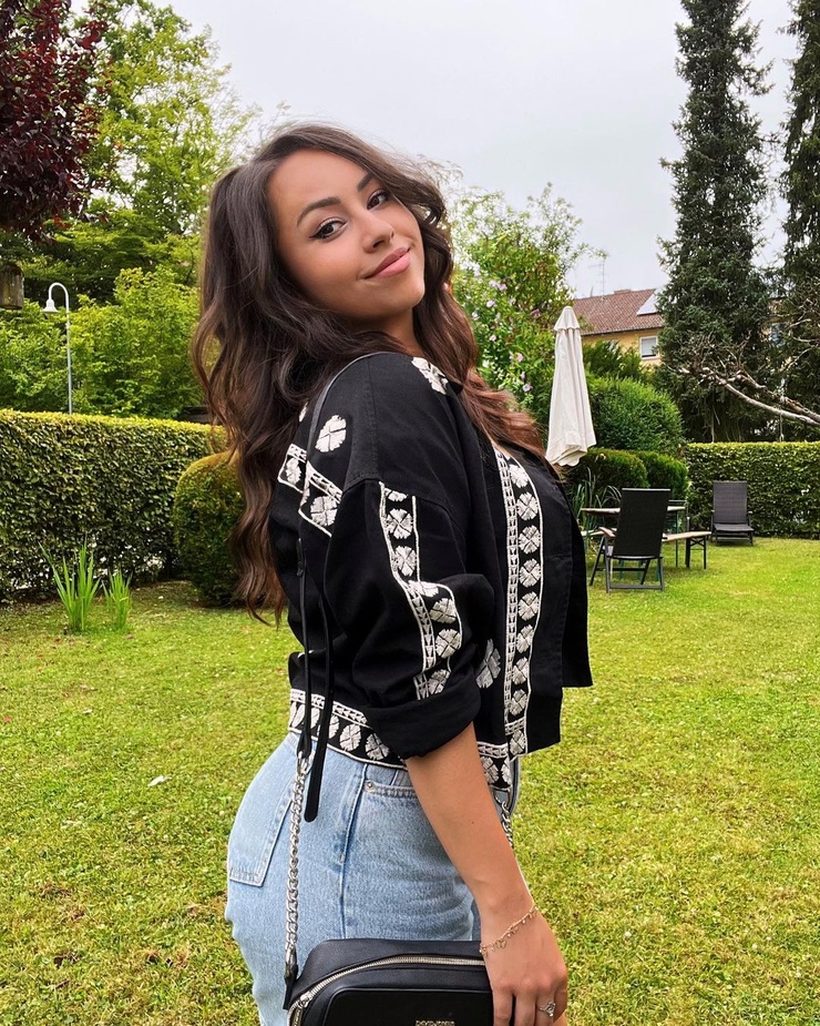 Picture of Sara Matar