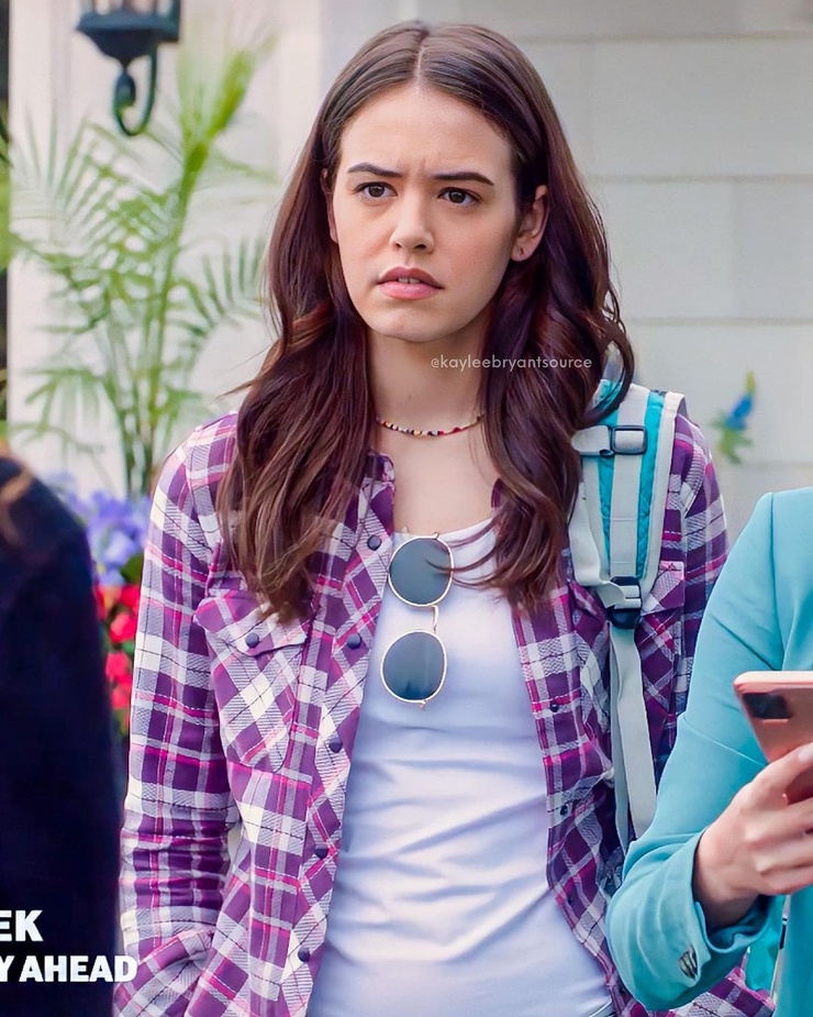 Picture of Kaylee Bryant