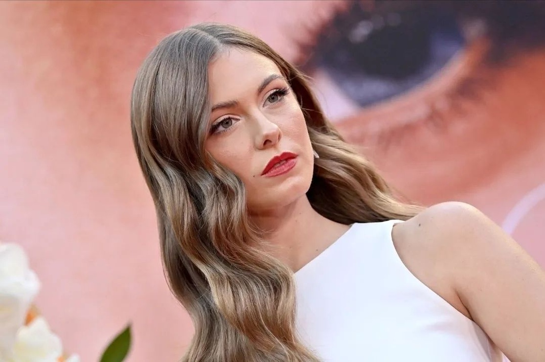 Picture of Carmella Rose