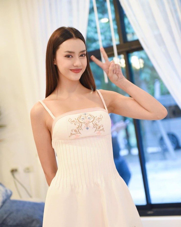 Picture of Amanda Obdam