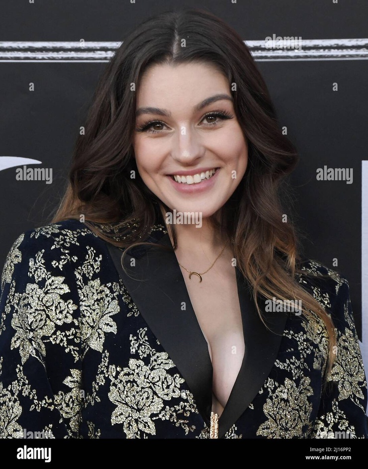 Image of Taya Miller (cosplay model)