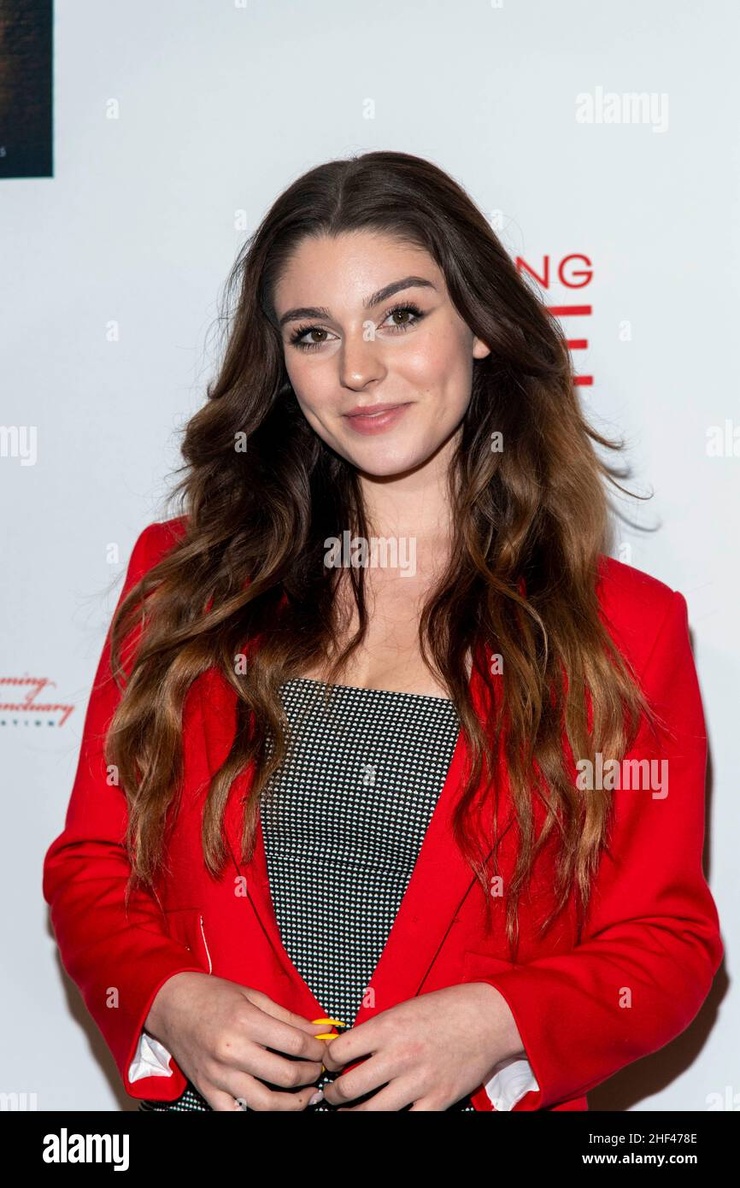 Picture of Taya Miller (cosplay model)