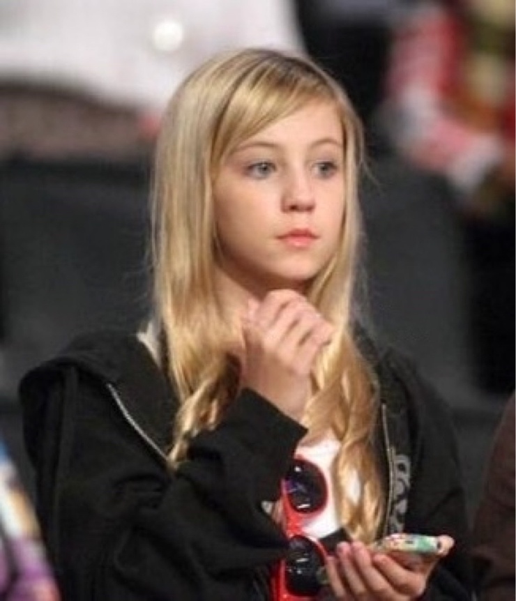 Picture of Ava Sambora