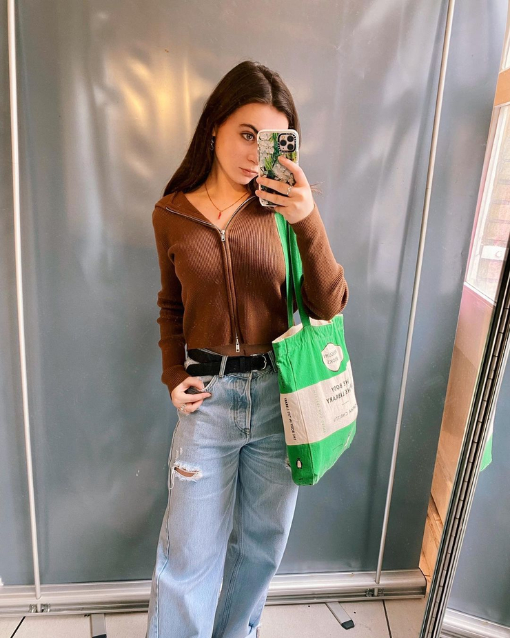 Picture of Lara McDonnell