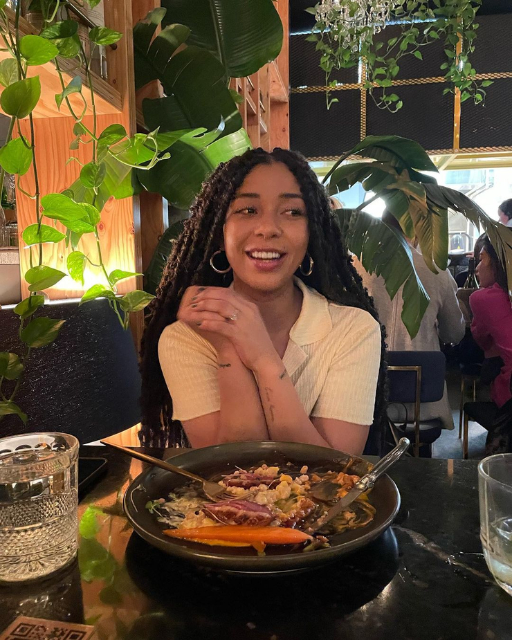 Picture of Zoe Borde