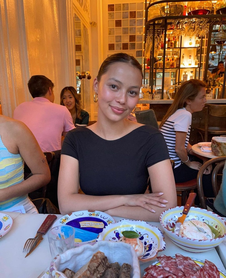 Fiona Barron picture