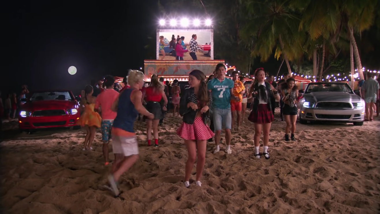 Maia Mitchell picture