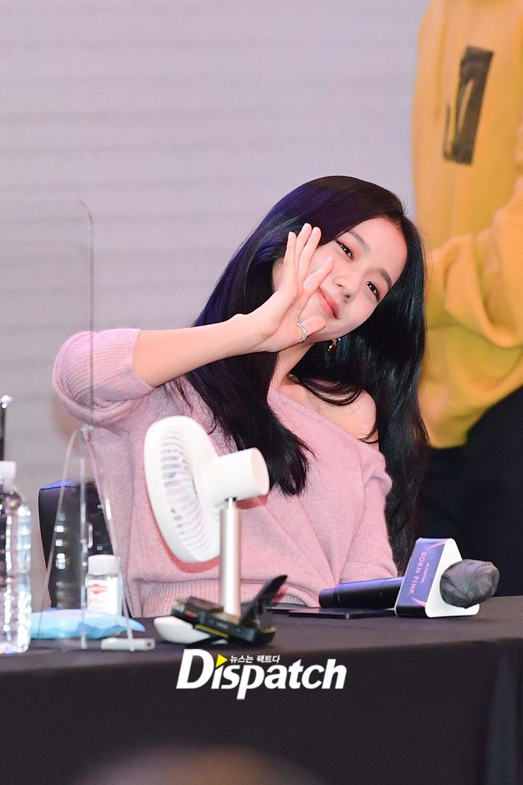 Picture of Kim Jisoo