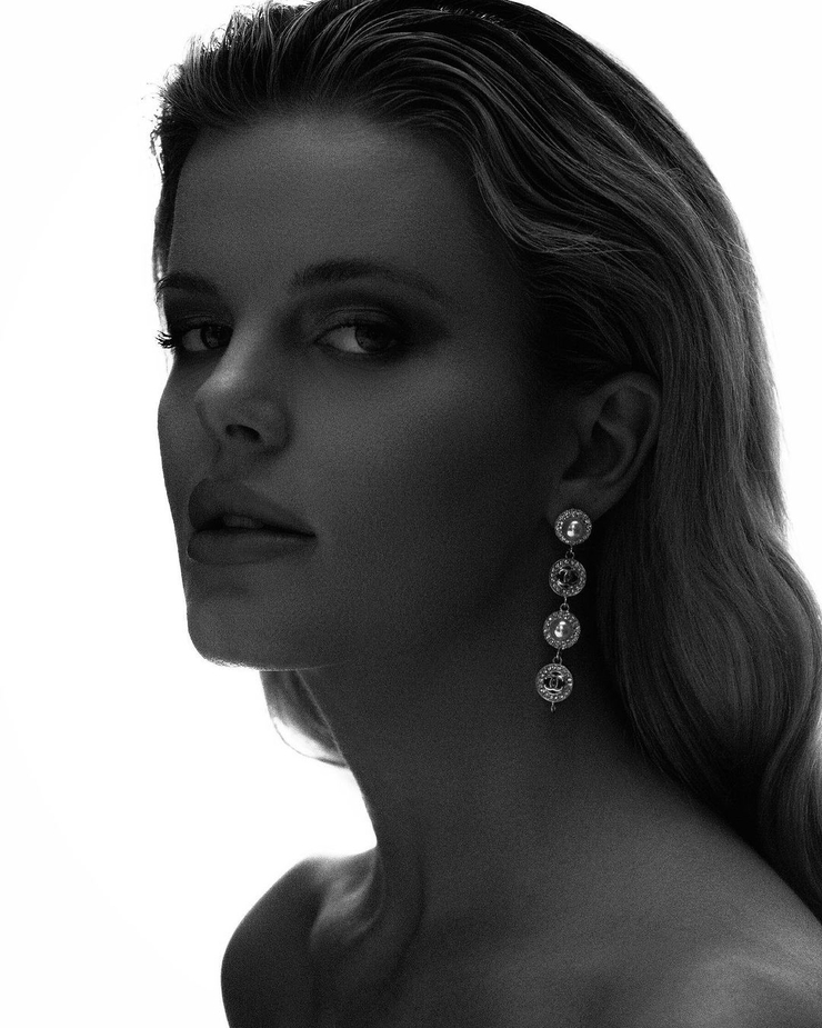 McKenzie Hewson image