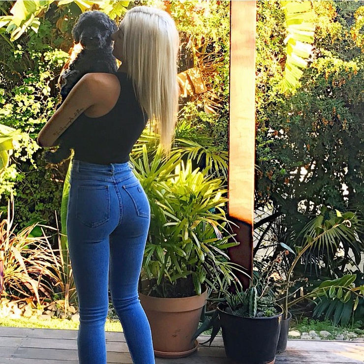 Picture of Monique Bowen