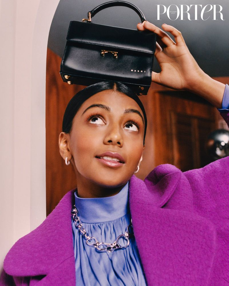 Picture of Charithra Chandran