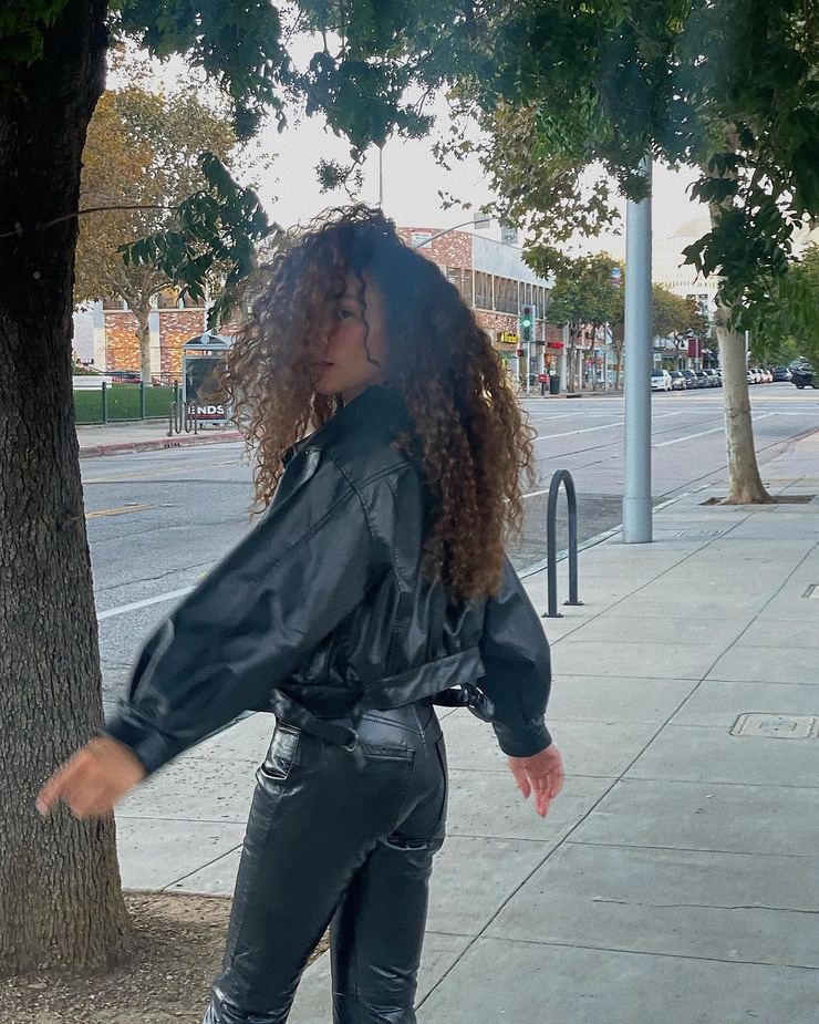 Ashley Moore (2) picture