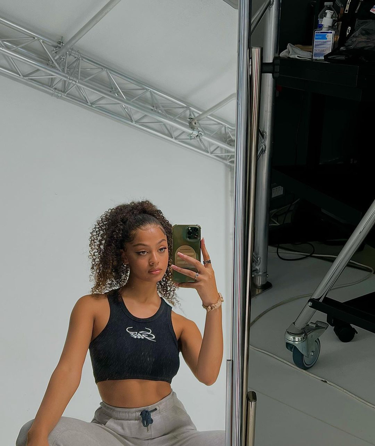 Picture of Mia Myers