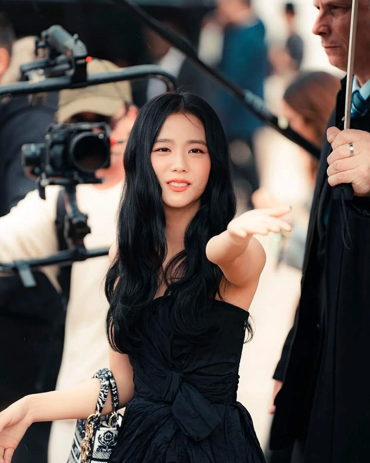 Picture of Kim Jisoo
