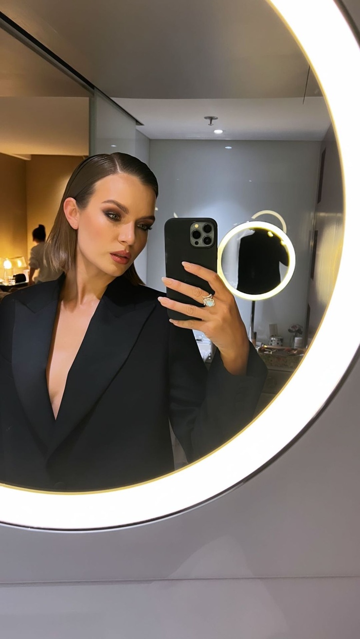 Picture of Josephine Skriver