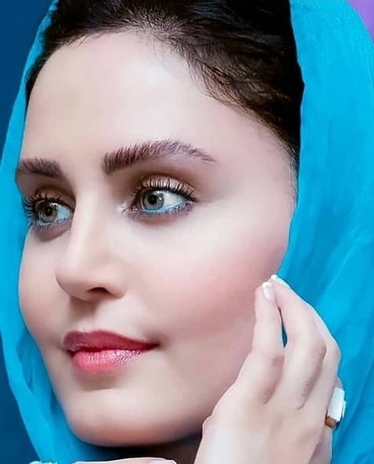 Image of Elnaz Shakerdust