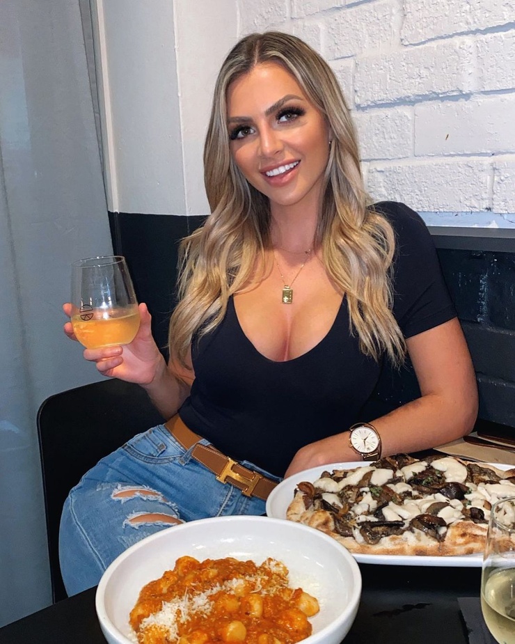 Picture of Kayleigh Douglas