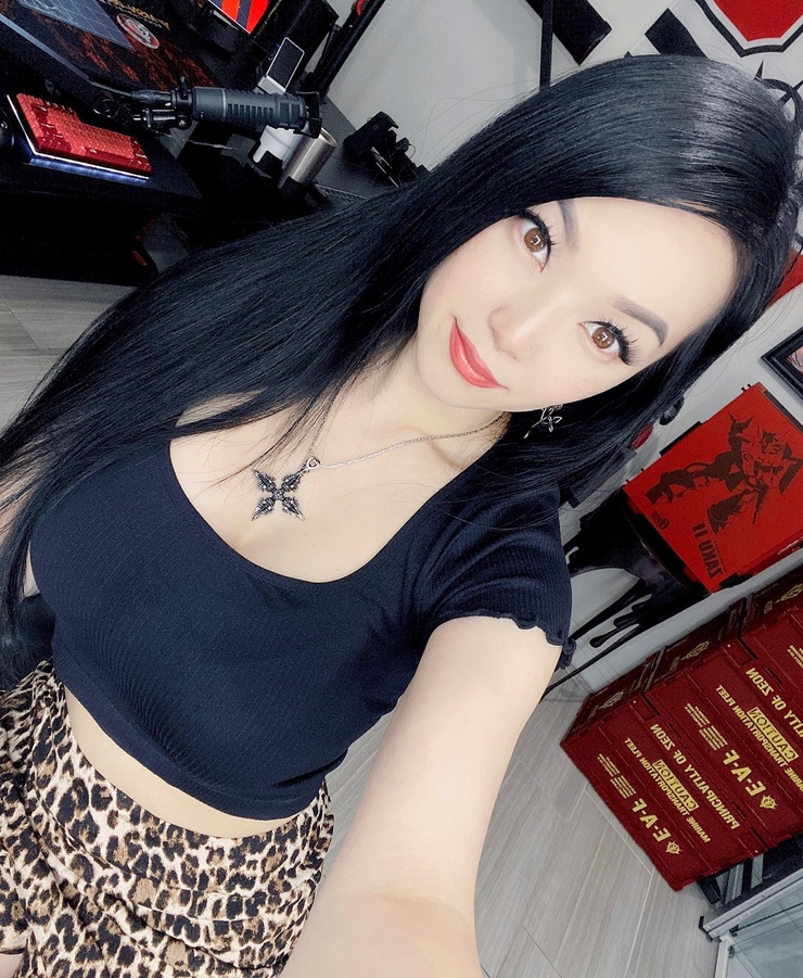 Linda Le (aka Vampy) image