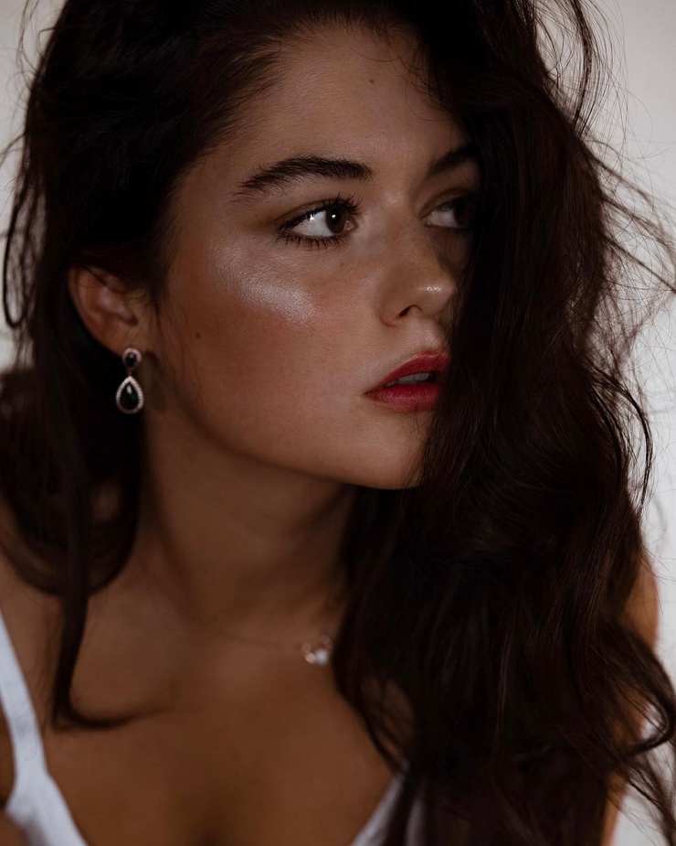 Picture of Zoelle Frick